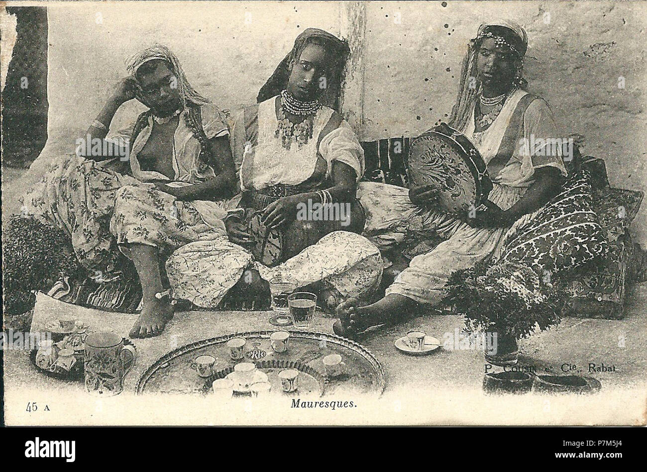 3 mauresques 1919 Stock Photo - Alamy