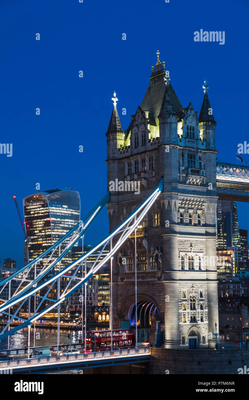 English bridges hi-res stock photography and images - Alamy