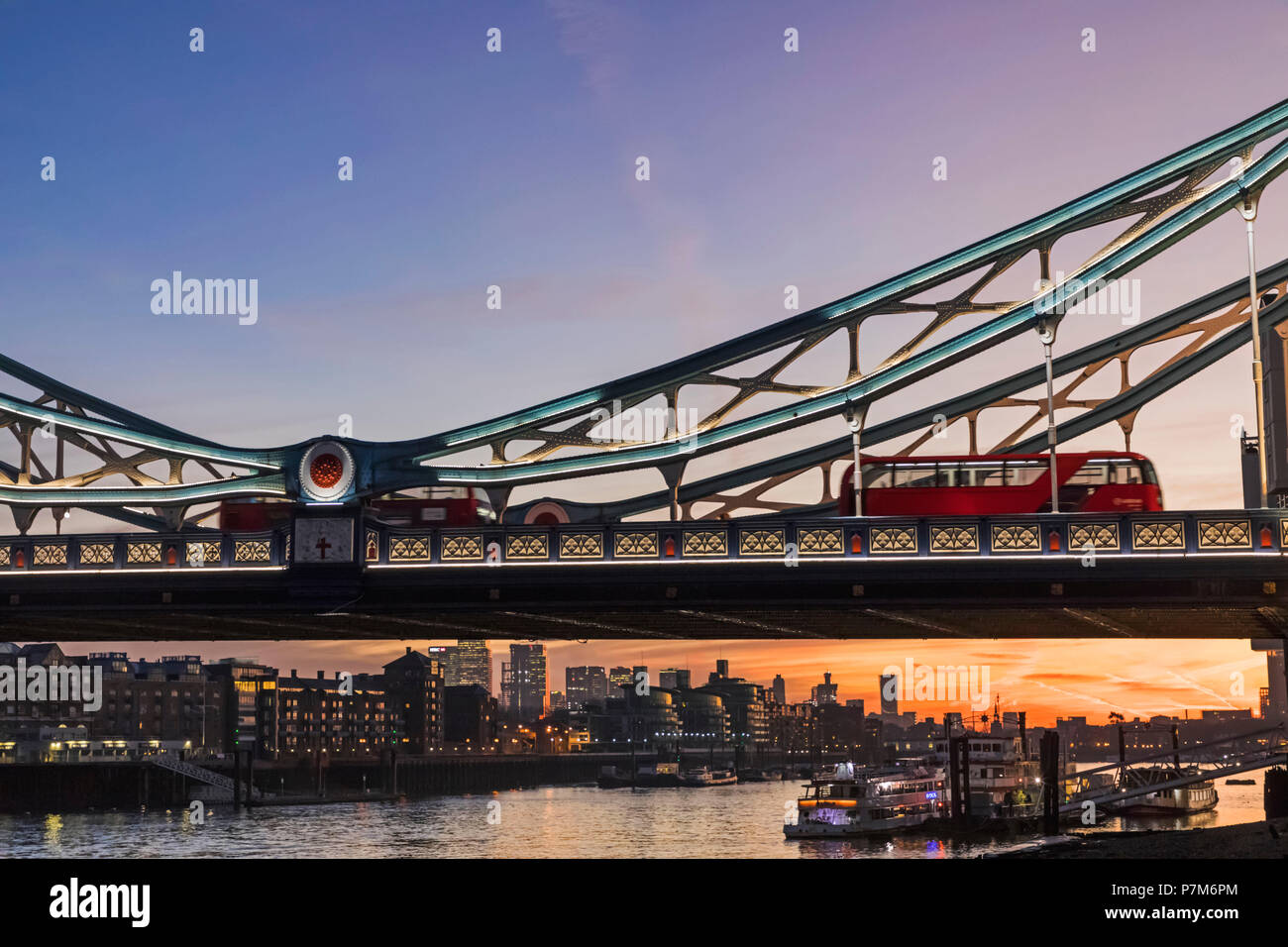 English bridges hi-res stock photography and images - Alamy