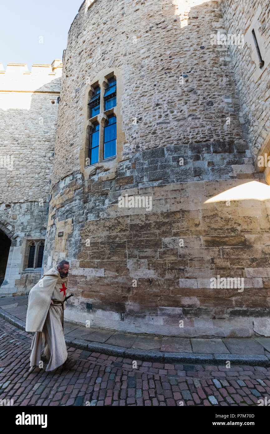 Medieval castle interior england hi-res stock photography and images ...