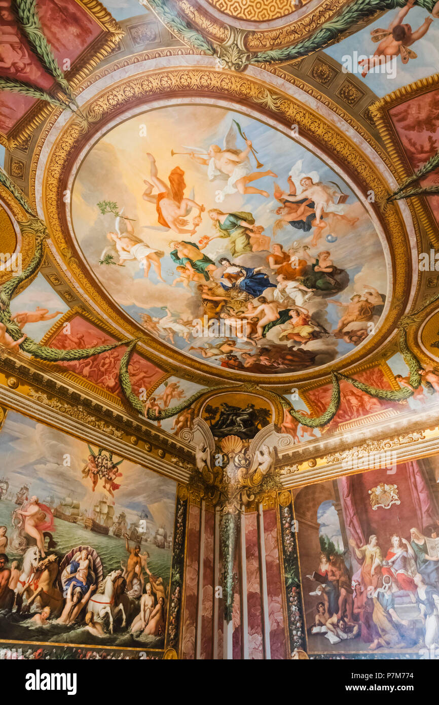 Kings drawing room hi-res stock photography and images - Alamy