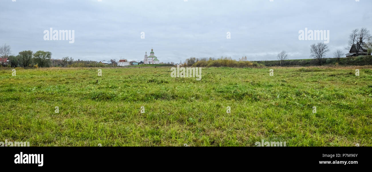 Suzdal russia tree land hi-res stock photography and images - Alamy
