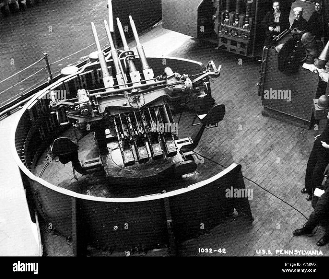 28 gun Black and White Stock Photos & Images - Alamy