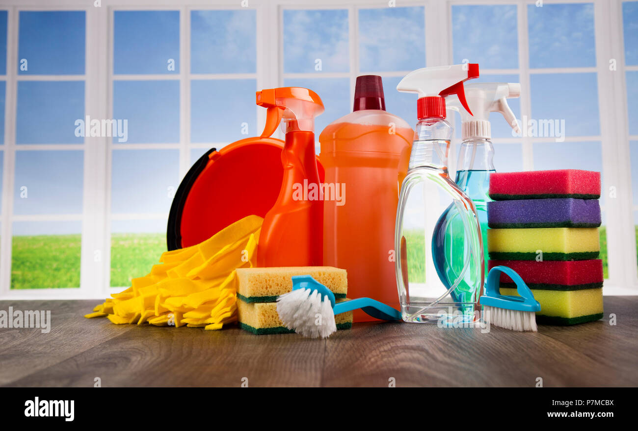 Set of cleaning products Stock Photo - Alamy
