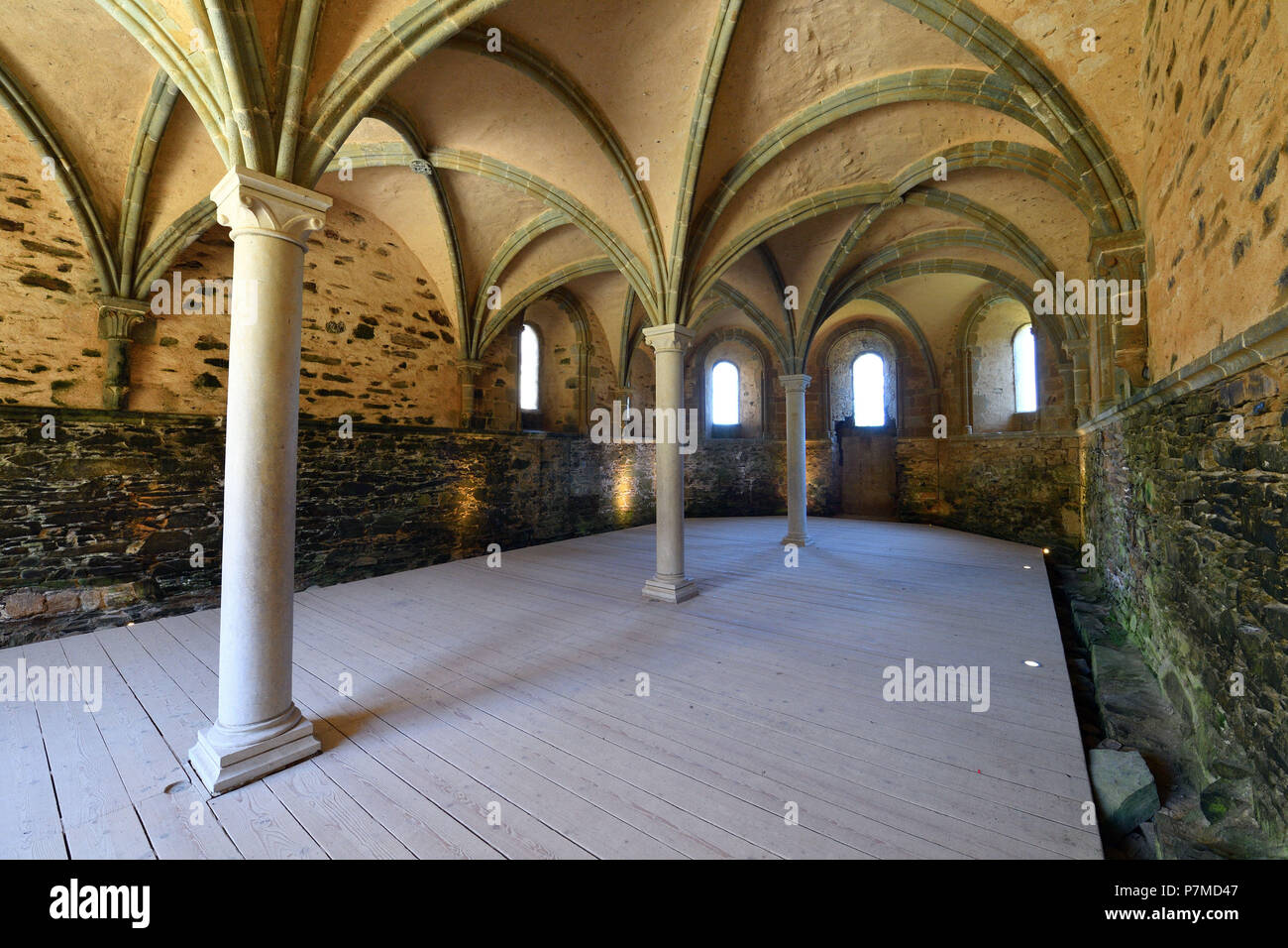 13th century abbey interior hi-res stock photography and images - Alamy