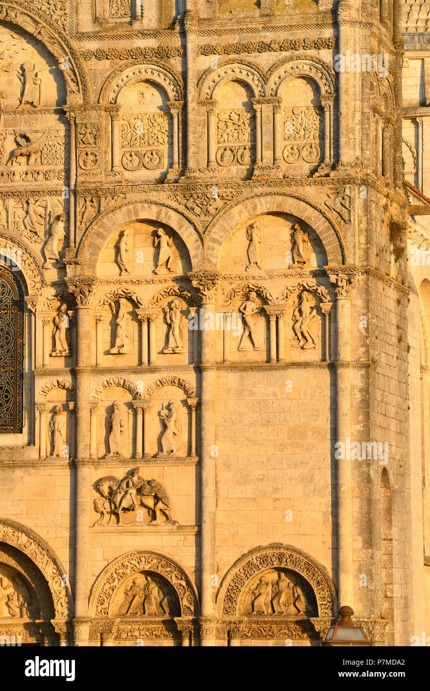 France, Charente, Angouleme, St Pierre cathedral, facade, detail Stock ...