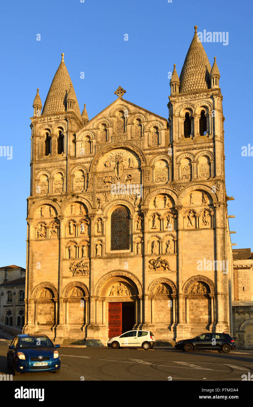 France, Charente, Angouleme, St Pierre cathedral Stock Photo - Alamy