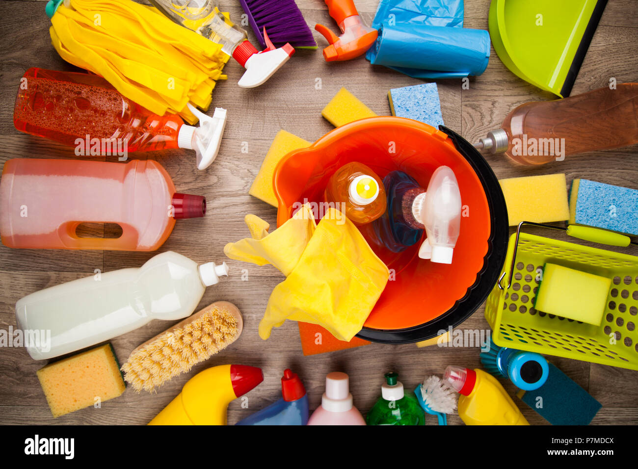 Set of cleaning products Stock Photo - Alamy