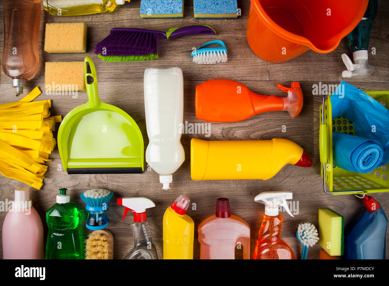 Set of cleaning products Stock Photo - Alamy