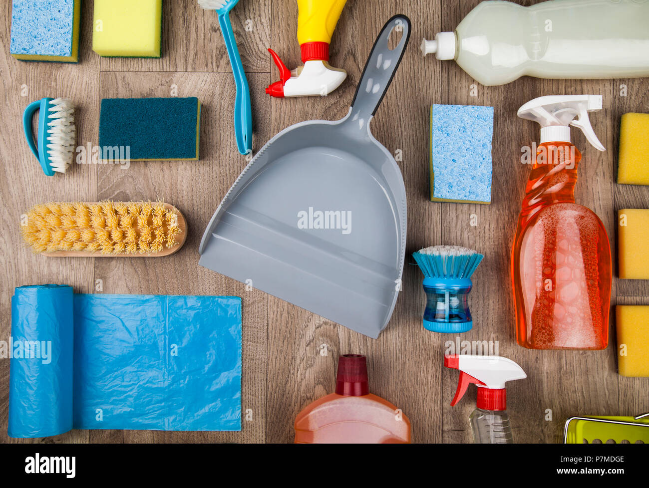 Set of cleaning products Stock Photo - Alamy