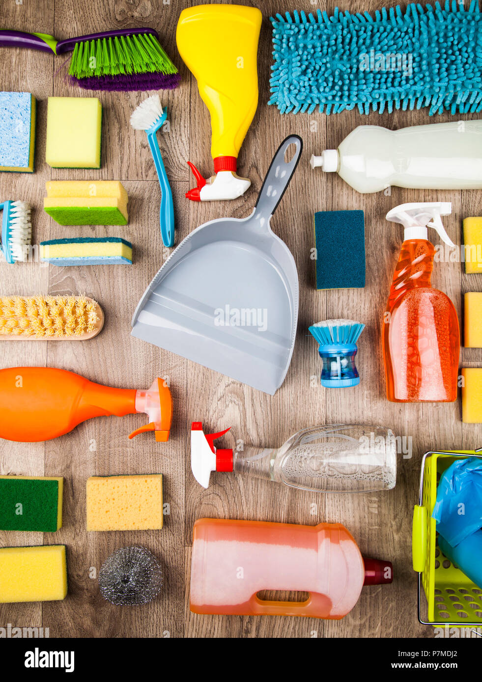 Set of cleaning products Stock Photo - Alamy