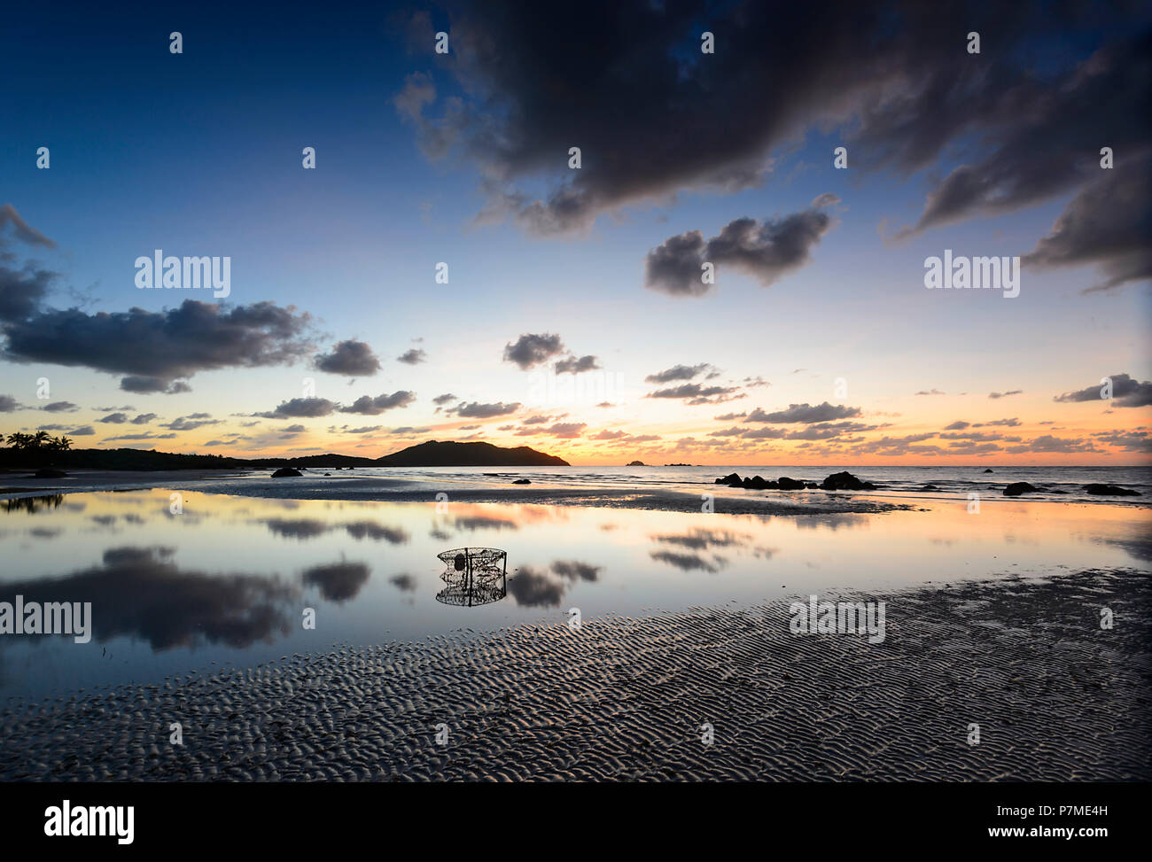 Atmospheric sunrise at Chilli Beach, Cape York Peninsula, Far North ...