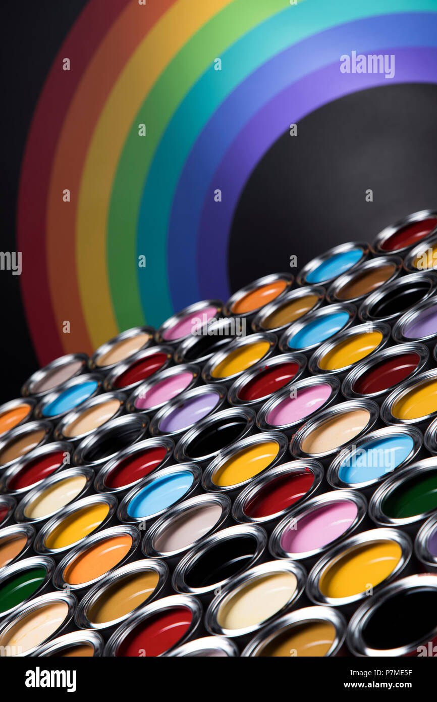 Rainbow colors, Open cans of paint Stock Photo - Alamy
