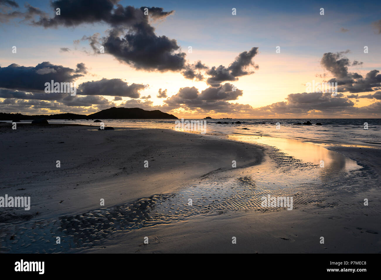 Atmospheric sunrise at Chilli Beach, Cape York Peninsula, Far North ...