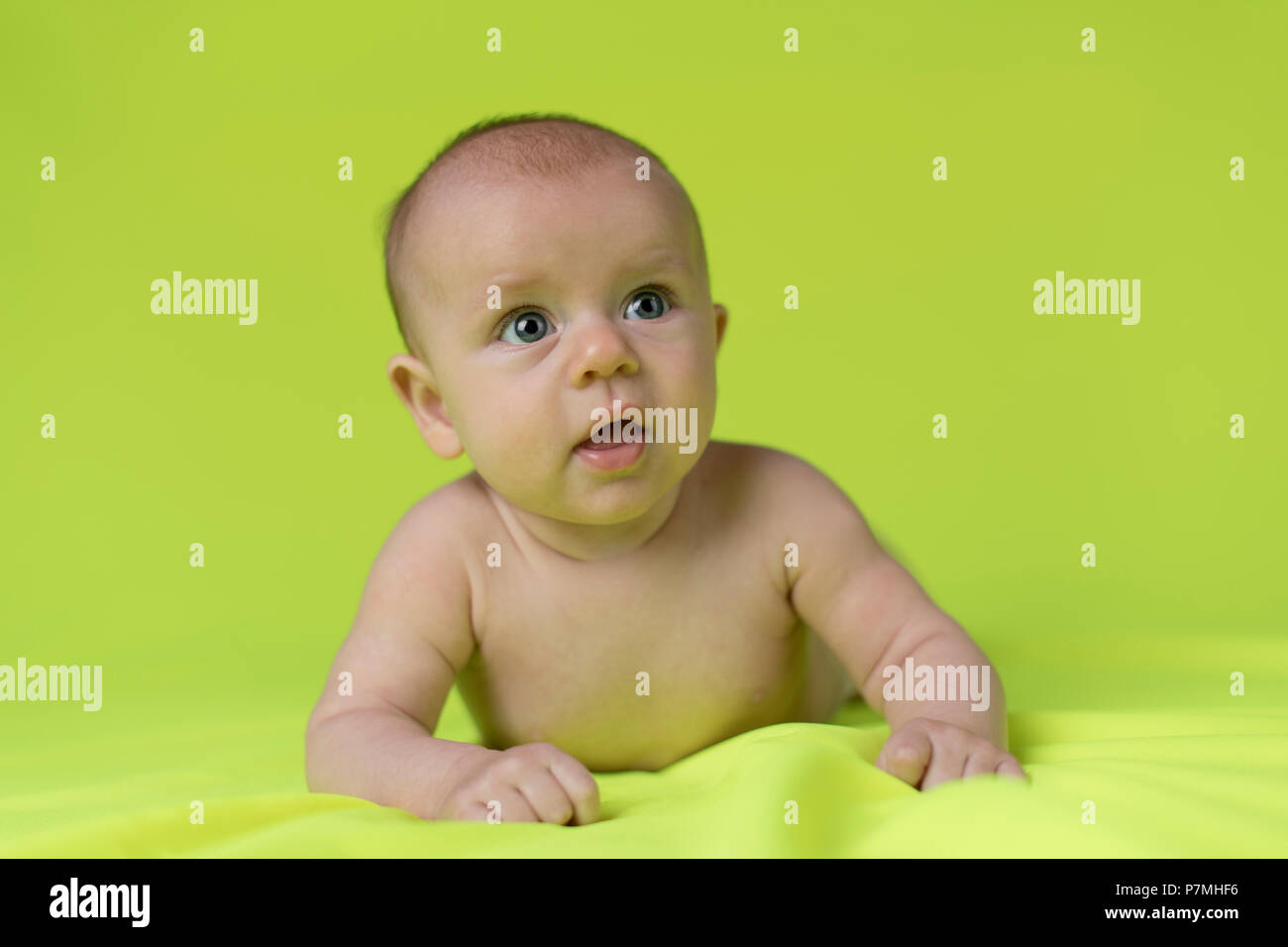 Newborn baby girl Stock Photo - Alamy