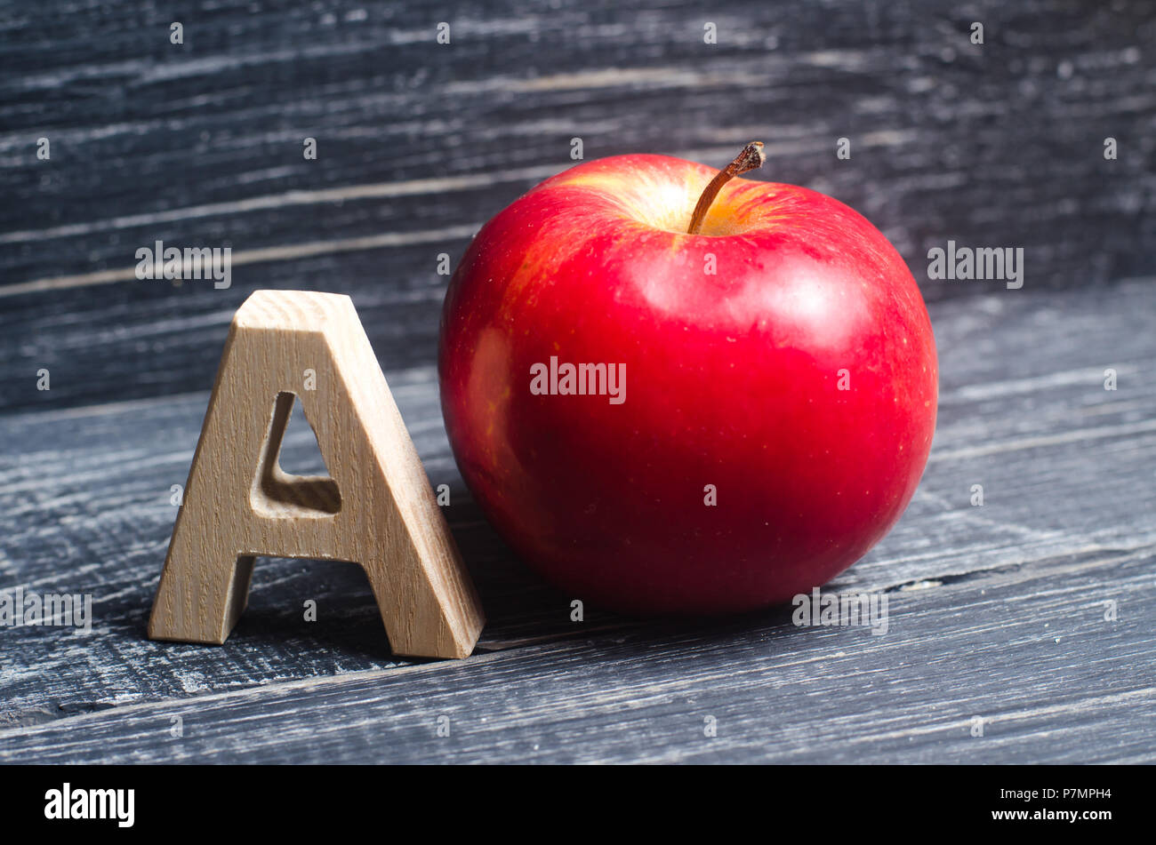 Apple flashcard hi-res stock photography and images - Alamy