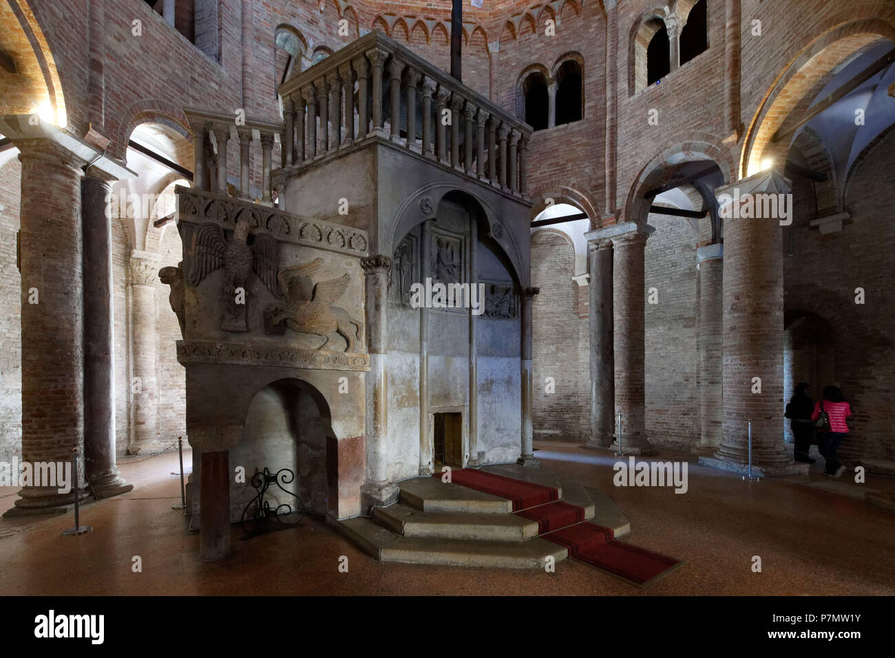Italy, Emilia Romagna, Bologna, historical center, Santo Stefano ...