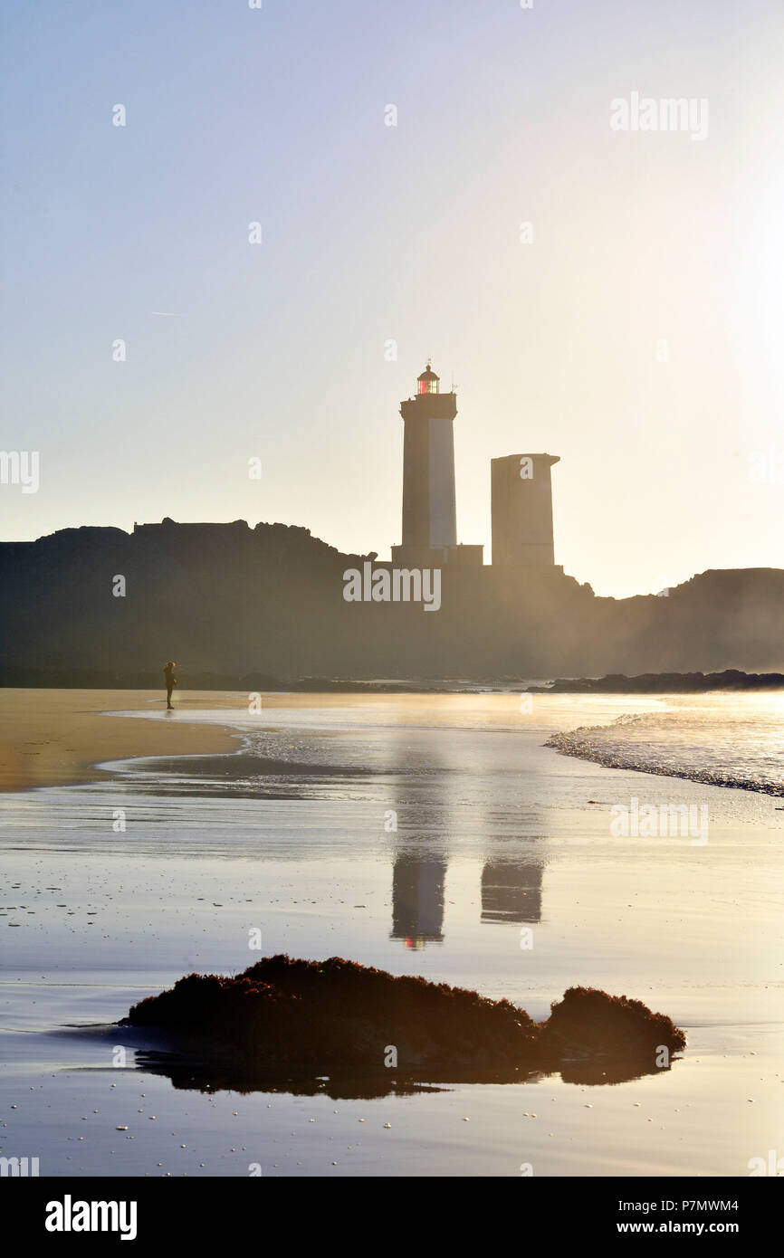 France, Finistere, Iroise Sea, Goulet de Brest, Plouzane, Pointe du ... France, Finistere, Iroise Sea, Goulet de Brest, Plouzane, Pointe du ...