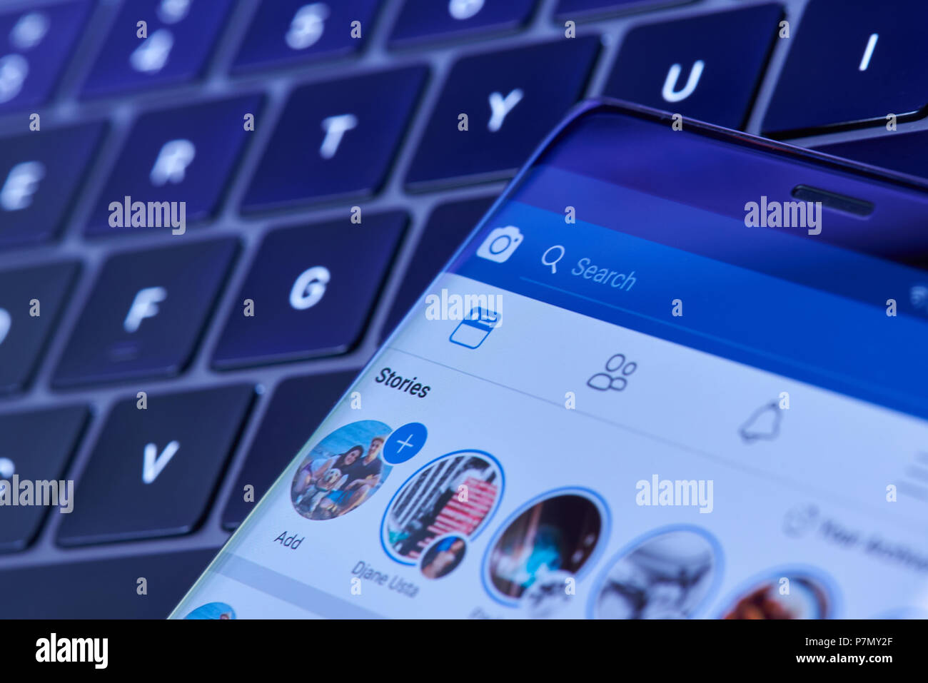 Facebook story background hi-res stock photography and images - Alamy