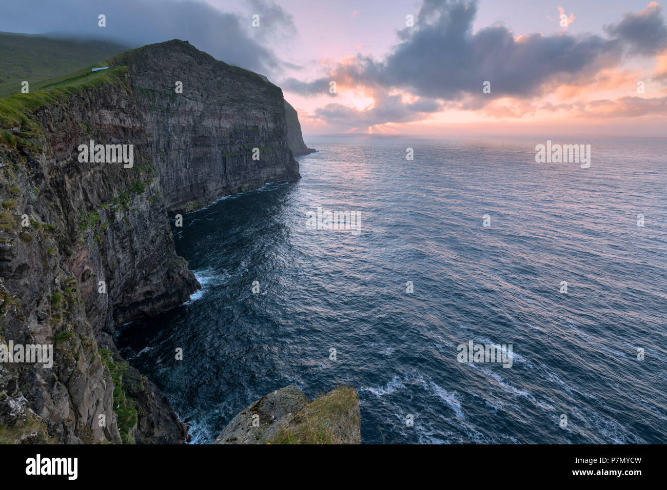 Cliffs overlooking the Atlantic Ocean, Giogv, Eysturoy island, Faroe ...