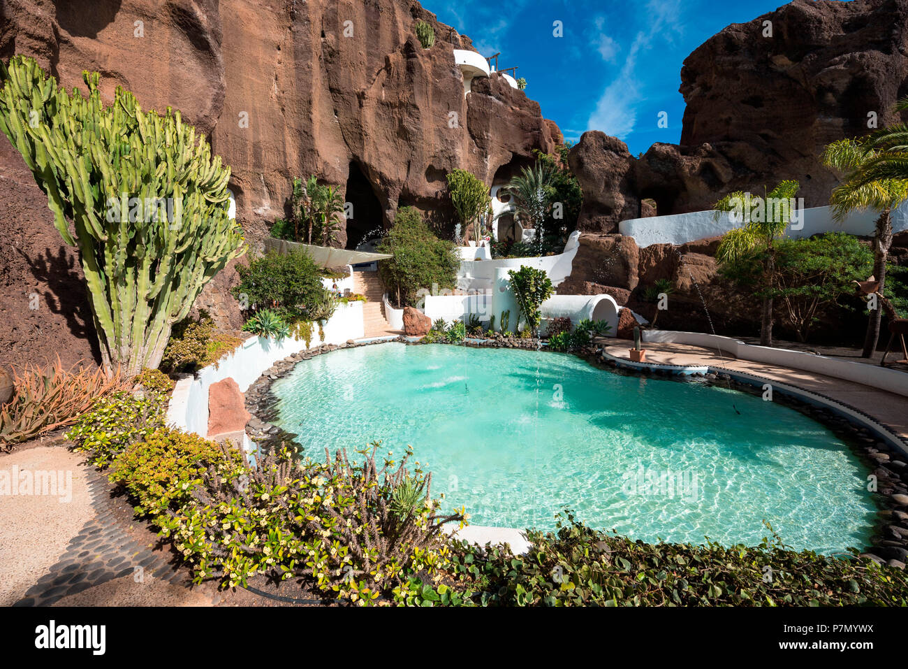 House omar sharif hi-res stock photography and images - Alamy