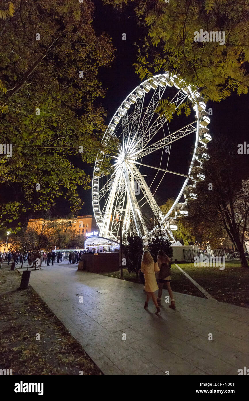 Ferris Wheel known as Budapest Eye, Erzsebet Square, Budapest, Hungary ...
