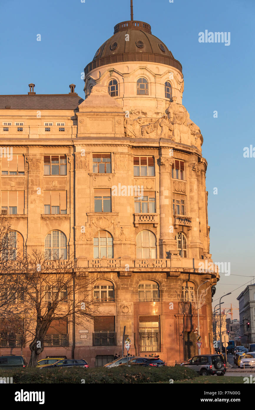 Old buildings in budapest hi-res stock photography and images - Alamy