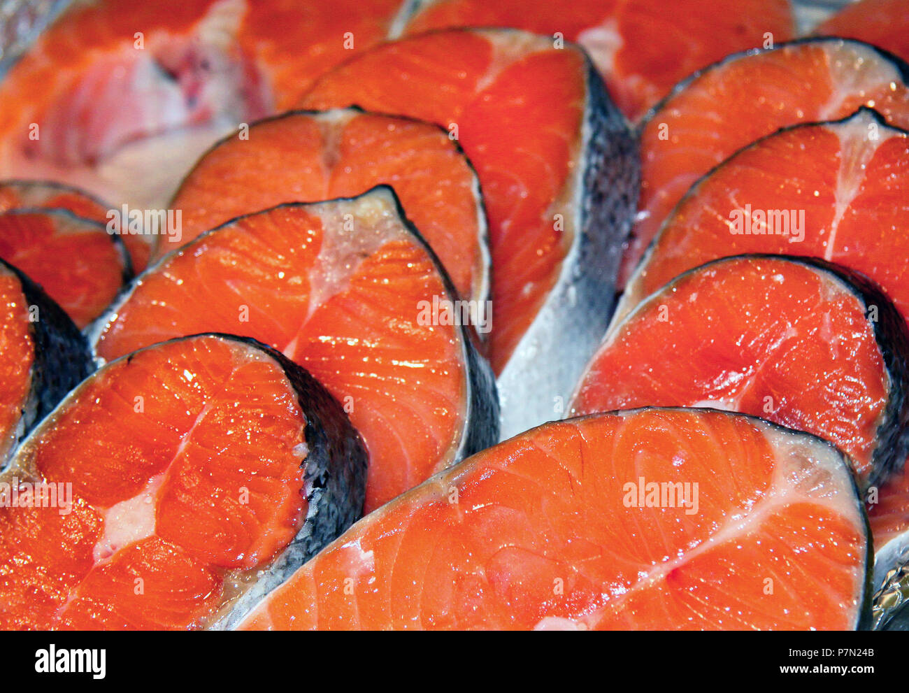 Photo of a close-up of a red fish in a shop window Stock Photo - Alamy
