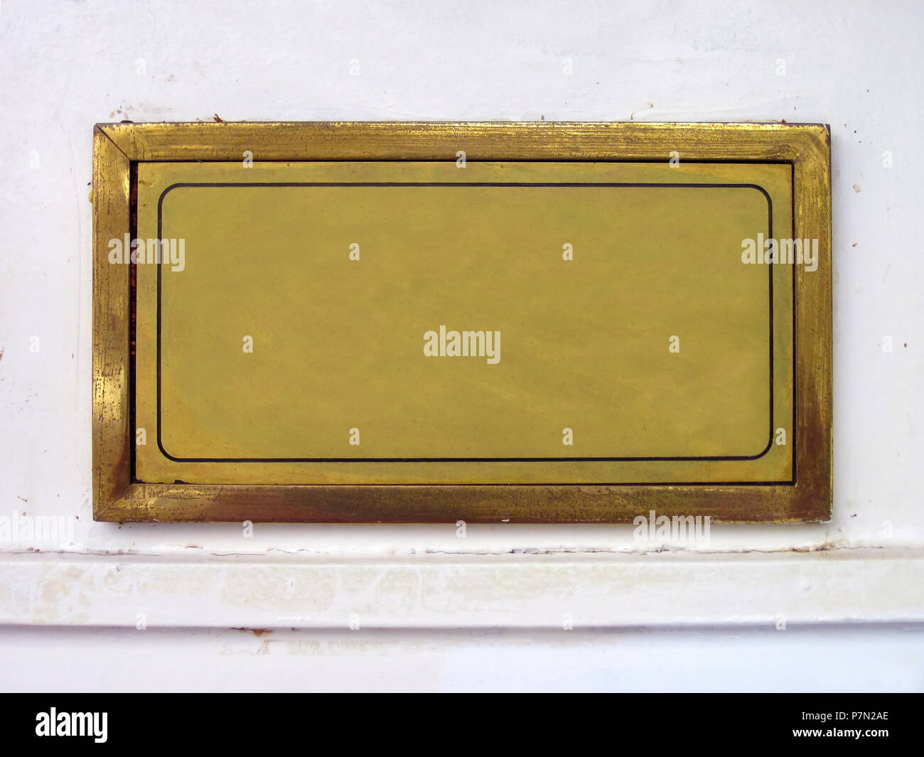 Old brass nameplate hi-res stock photography and images - Alamy