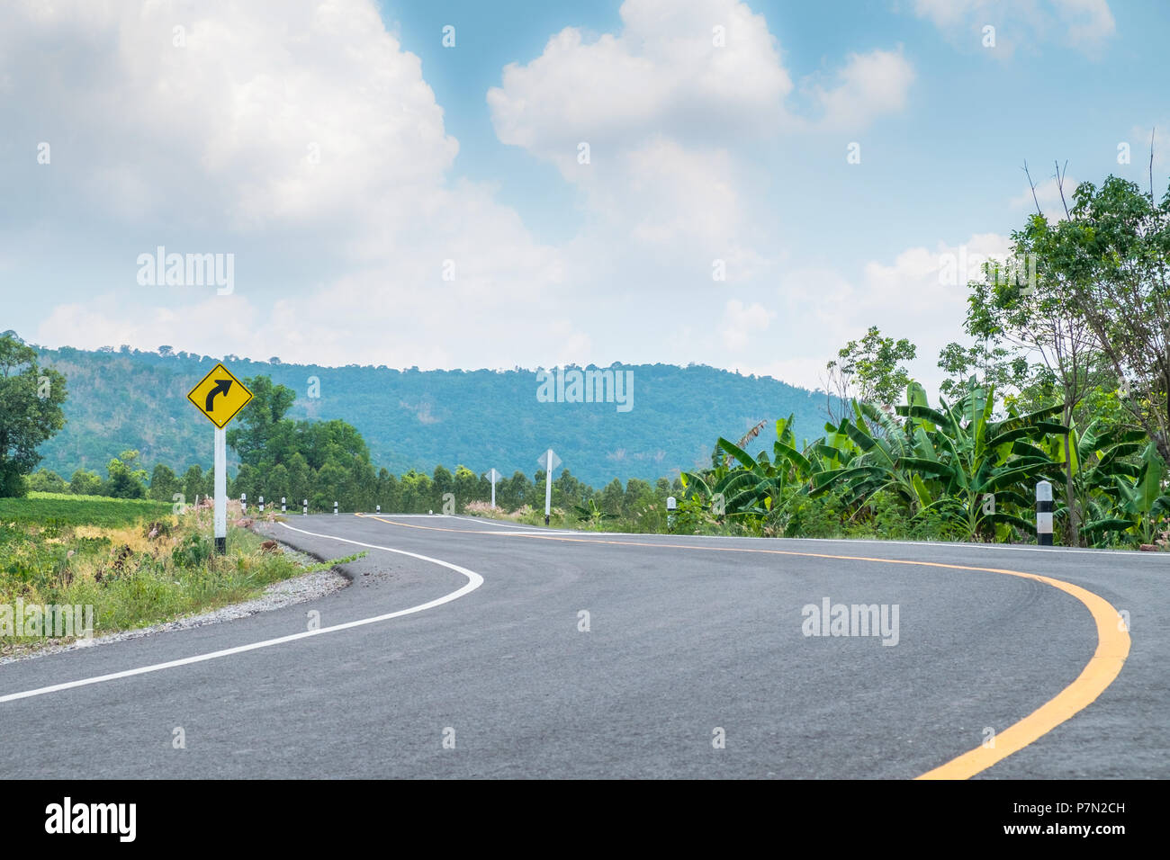 Sharp curve hi-res stock photography and images - Alamy