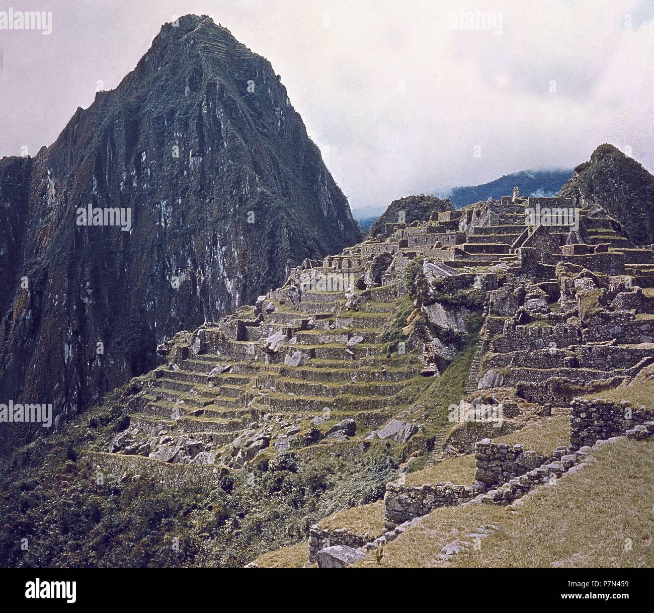 Ruinas de la ciudad inca hi-res stock photography and images - Alamy