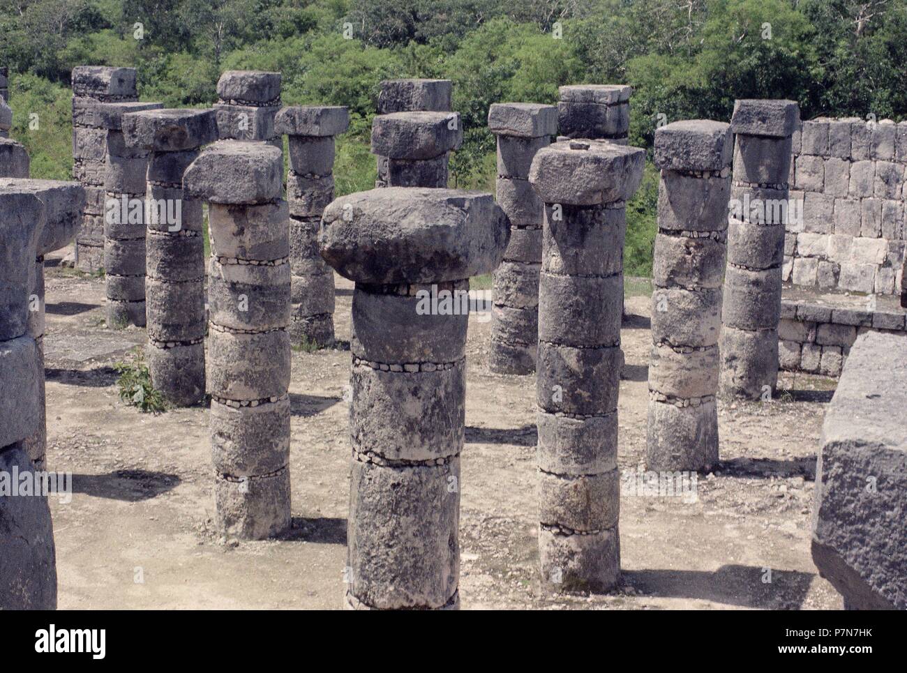 Templo De Las Mil Columnas High Resolution Stock Photography and Images ...