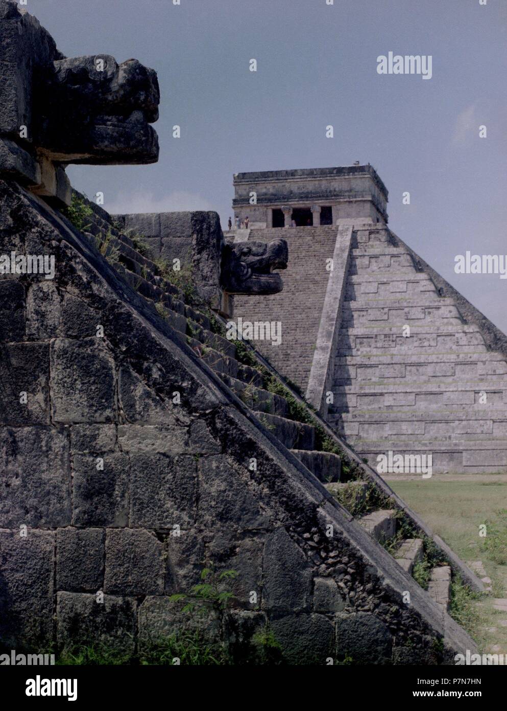 PLATAFORMA DE CHAC-MOOL (A TOLTECA). Location: EXTERIOR, CHICHEN ITZA ...