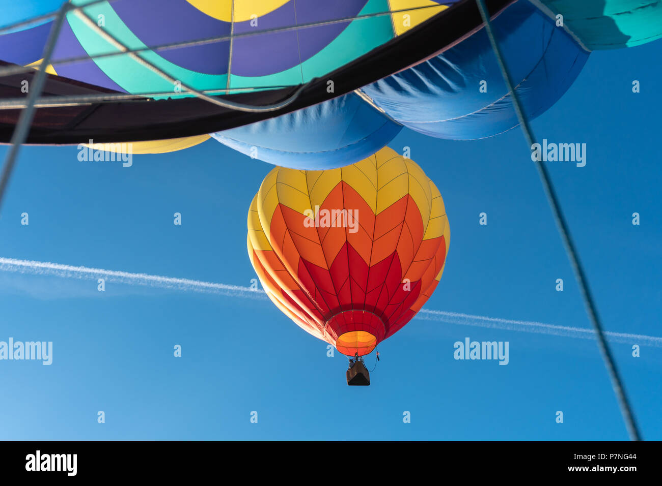 Hot air balloon balloons hi-res stock photography and images - Alamy