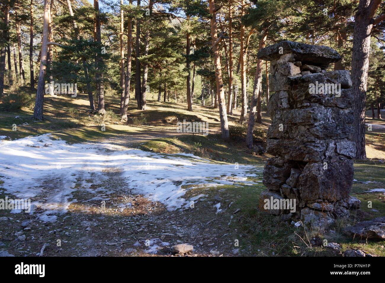 VALLE DE LA FUENFRIA. CALZADA ROMANA Stock Photo - Alamy