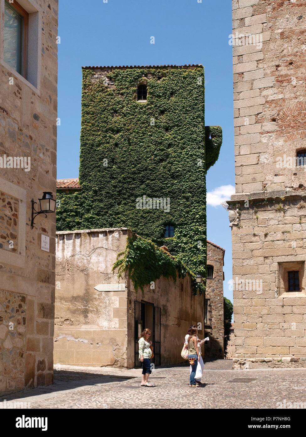 TORRE DE LOS SANDE (S. XIV Stock Photo - Alamy