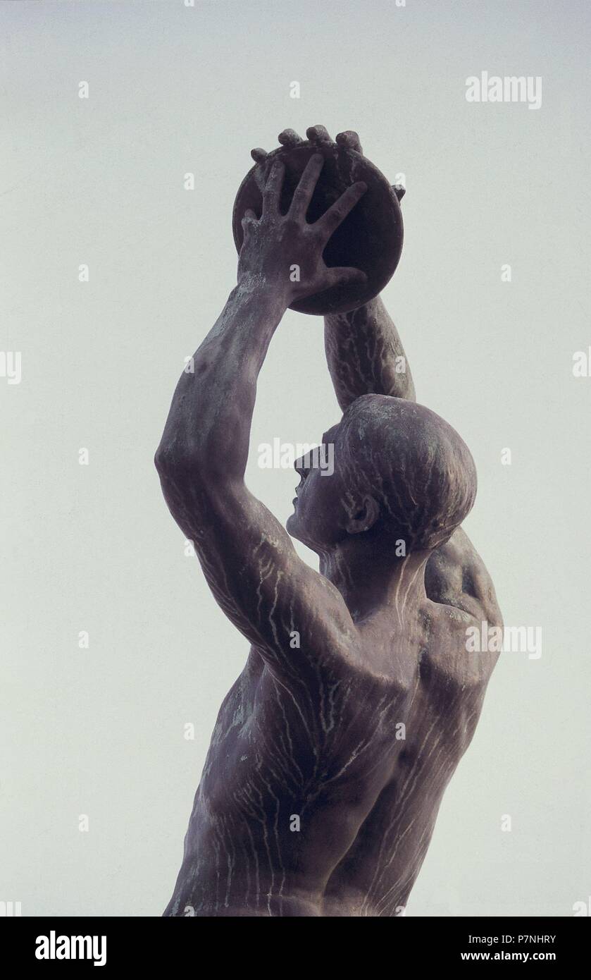 Discobolo escultura hi-res stock photography and images - Alamy