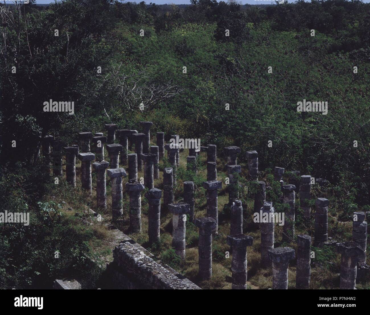 GRUPO DE LAS MIL COLUMNAS-TOLTECAS. Location: TEMPLO DE LAS MIL ...