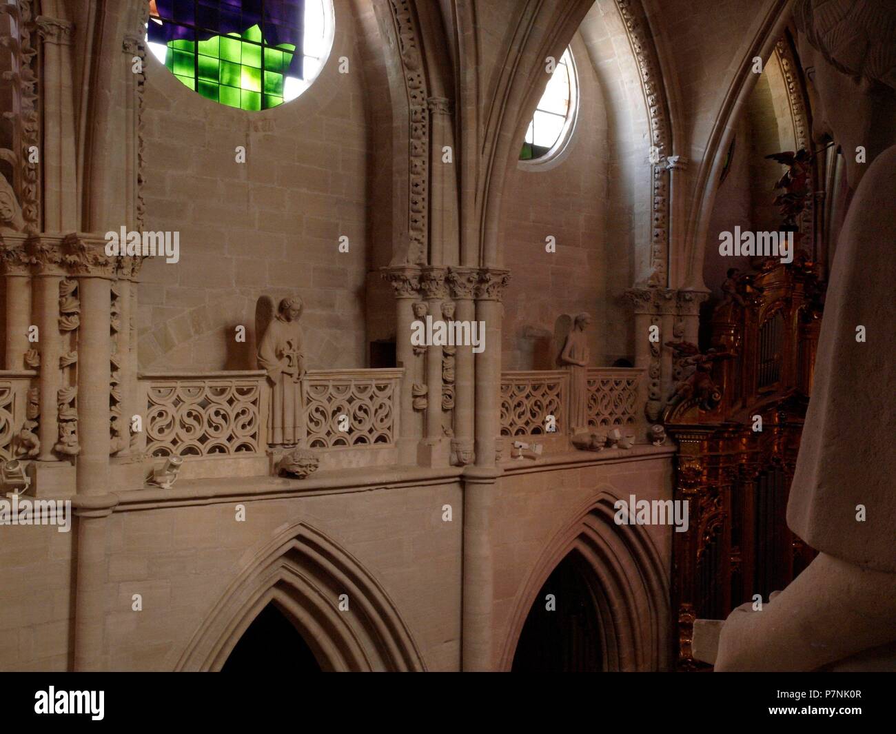 Triforium gallery hi-res stock photography and images - Alamy