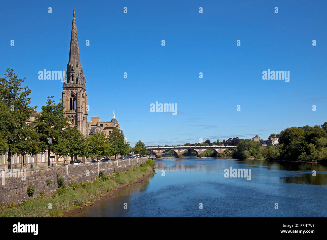 Perth scotland river hi-res stock photography and images - Alamy