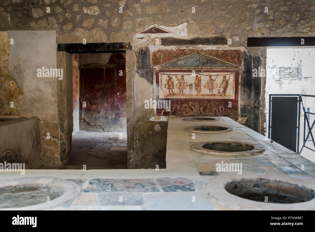 Ancient roman kitchen hi-res stock photography and images - Alamy