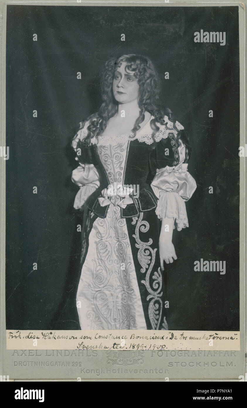 Constance de bonacieux hi-res stock photography and images - Alamy