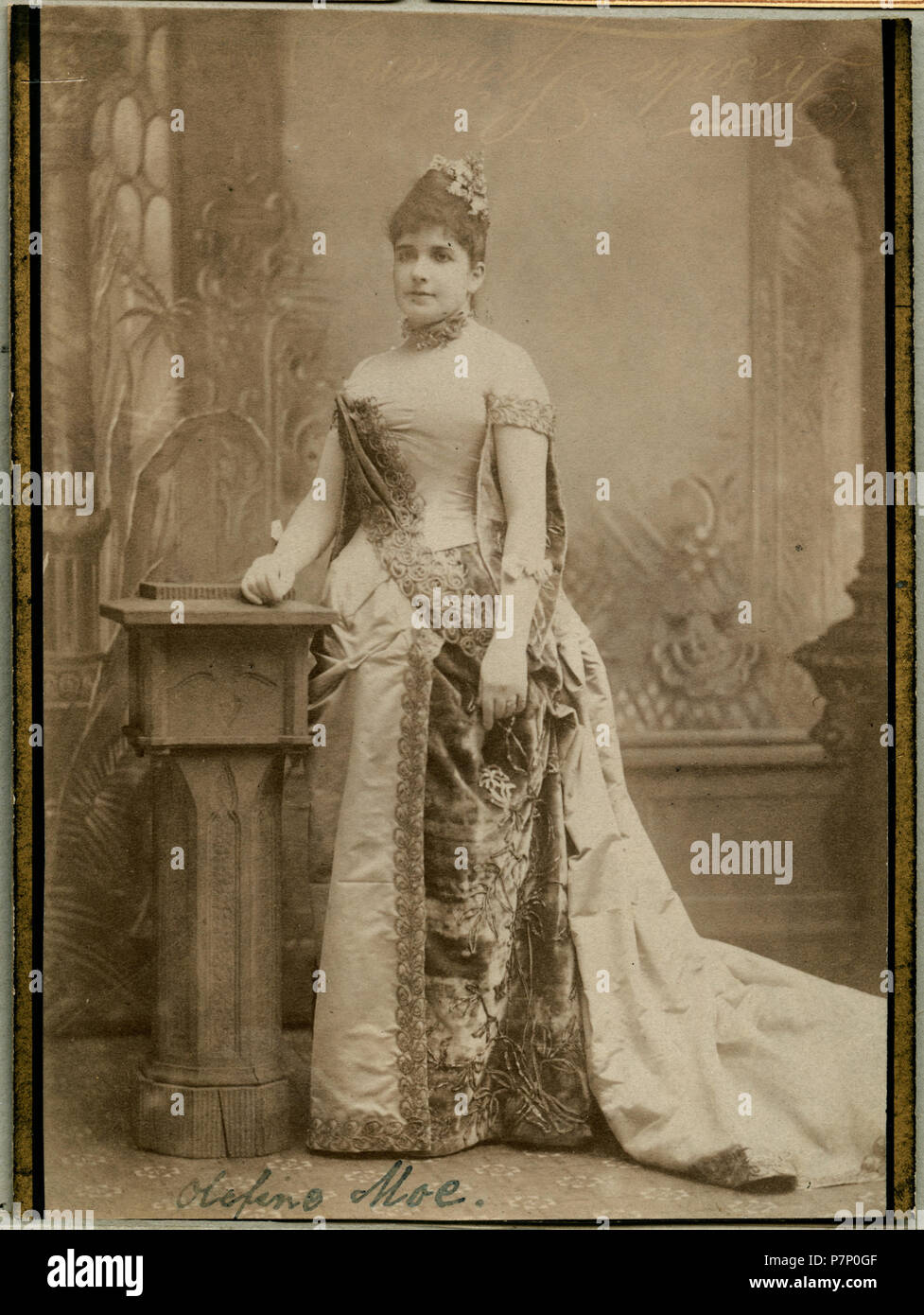 Oléfine hi-res stock photography and images - Alamy