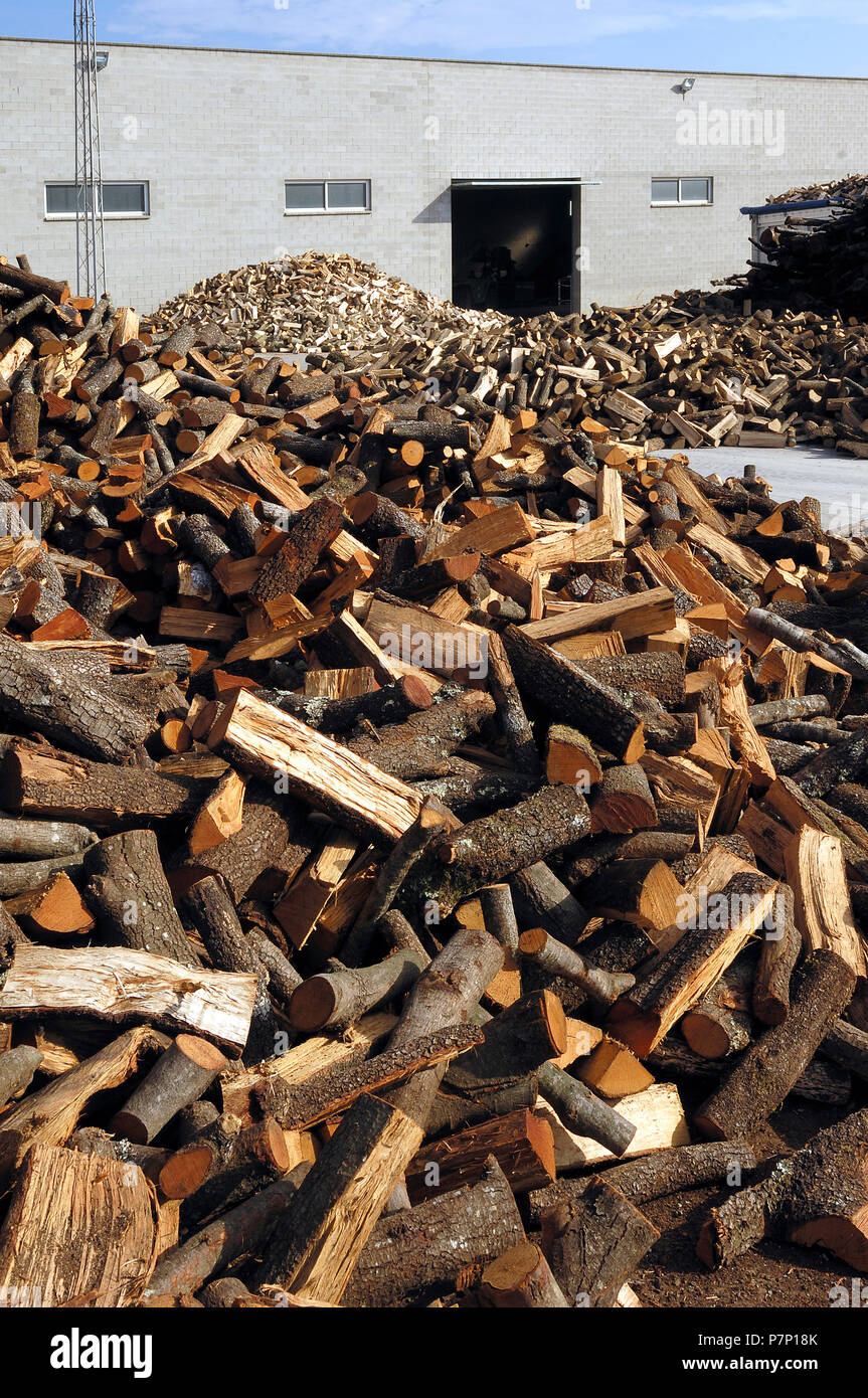 an outside firewood industry Stock Photo - Alamy