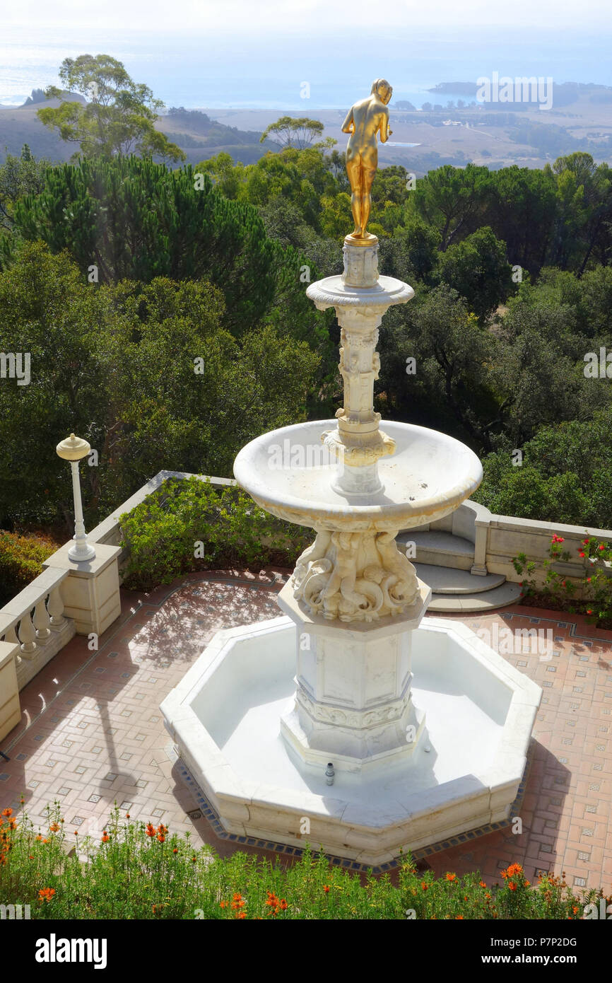 Fountain at hearst castle hi-res stock photography and images - Alamy