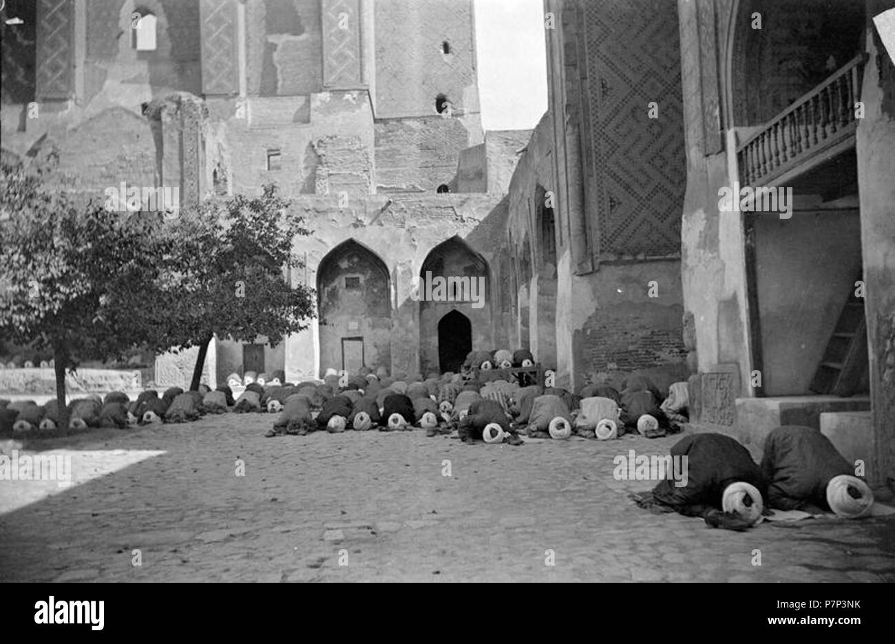 Logistic efficiency Black and White Stock Photos & Images - Alamy