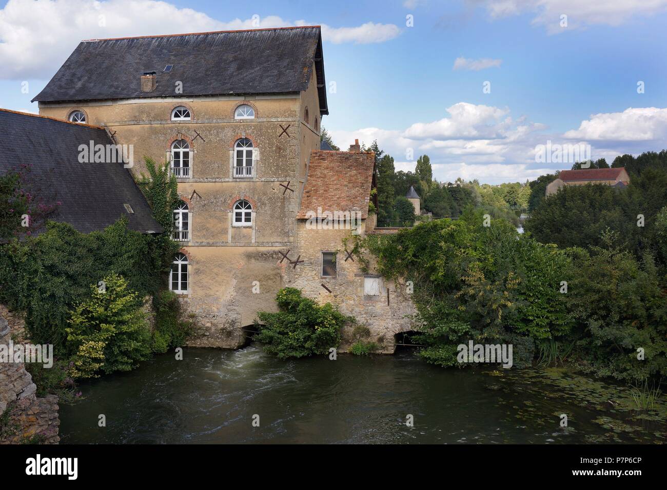 VISTAS DEL PUEBLO . DURTAL, FRANCIA Stock Photo - Alamy