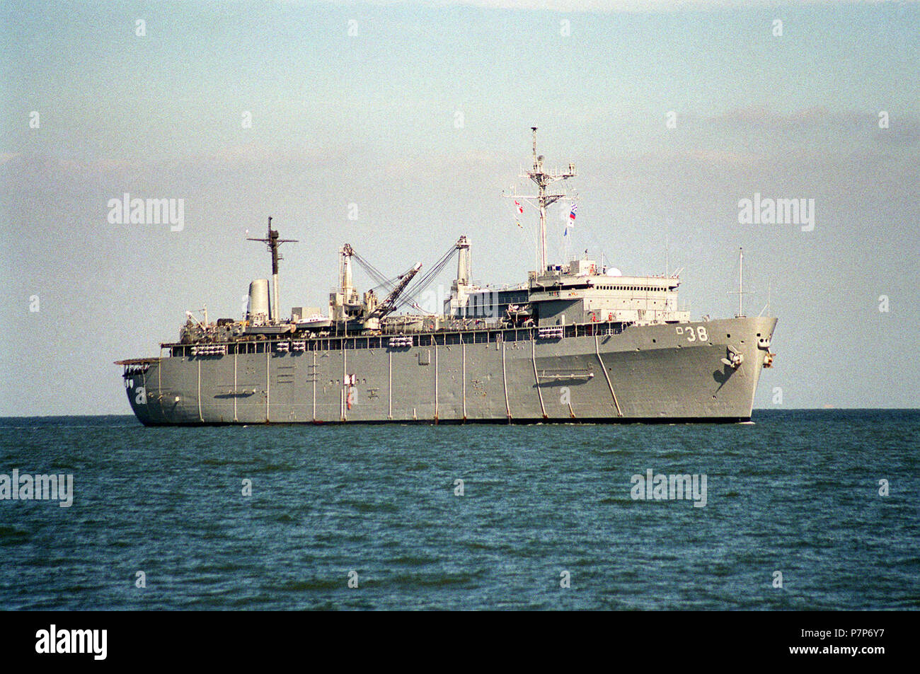 Destroyer tender hi-res stock photography and images - Alamy