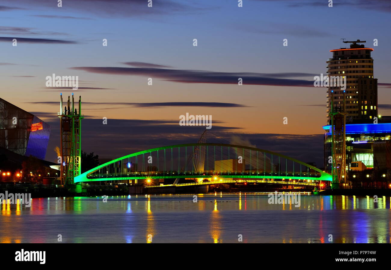 Lowry theatre and footbridge hi-res stock photography and images - Alamy