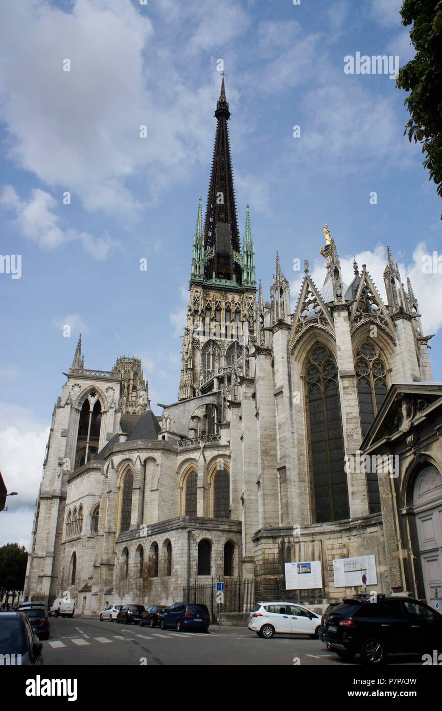 CATEDRAL DE NOTRE-DAME . ROUEN, FRANCIA Stock Photo - Alamy